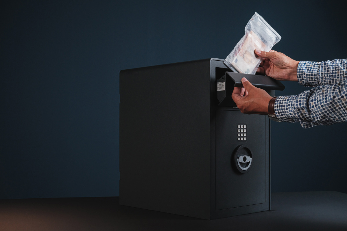 Efficient Cash Handling Solutions | Brink's - Brink's Ireland